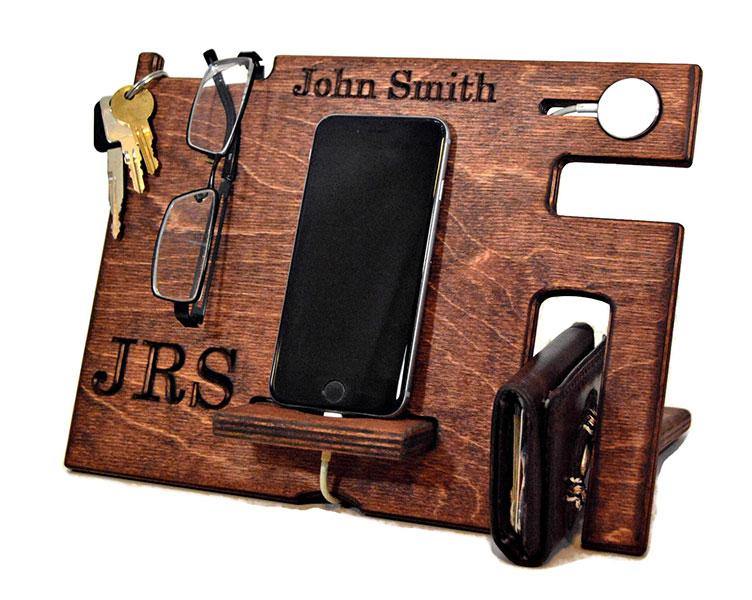 Smart Watch ManStand® | Phone Dock with Smart Watch Stand – DrapelaWorks